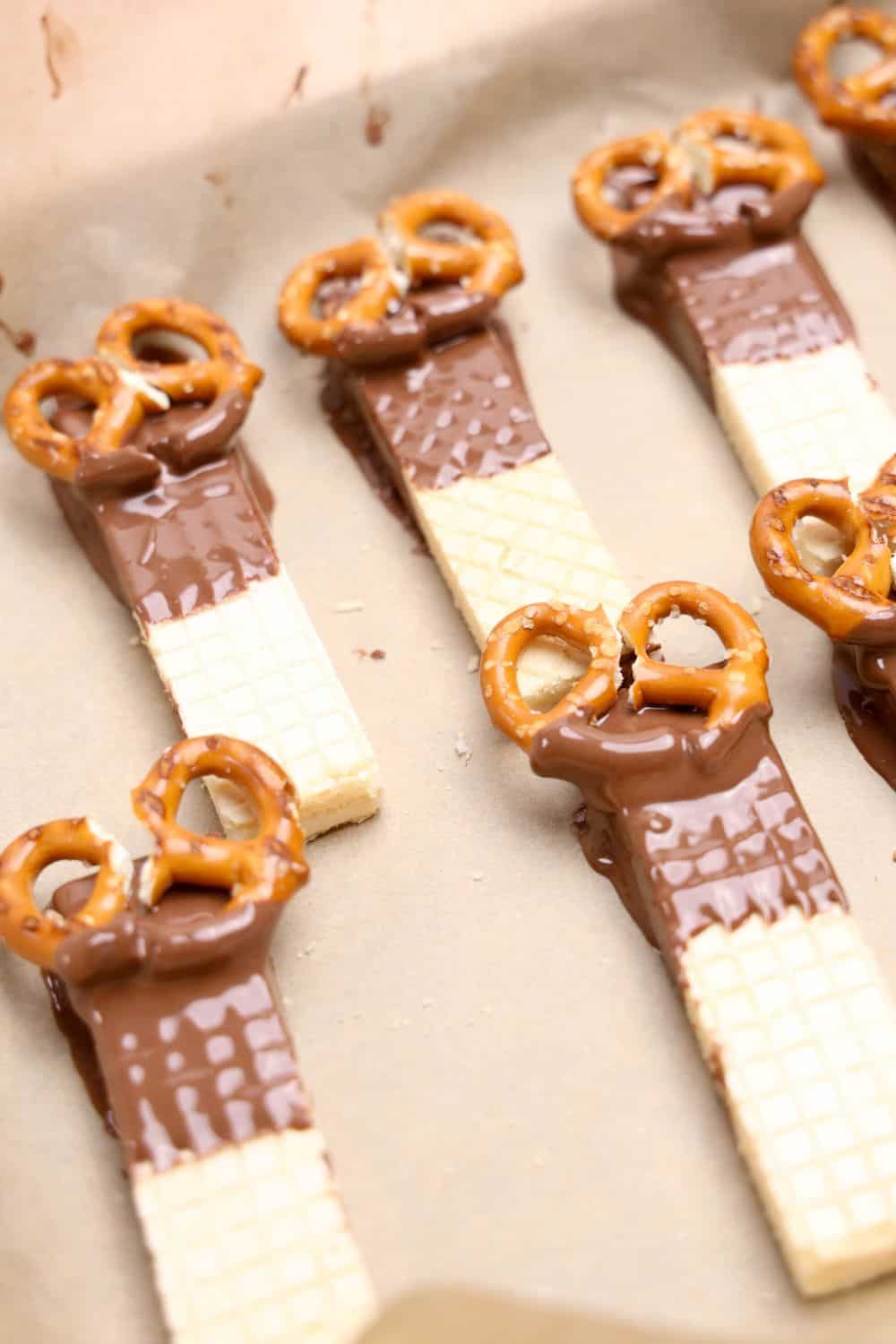 Adorable Reindeer Wafer Cookies To Make Your Spirits Bright