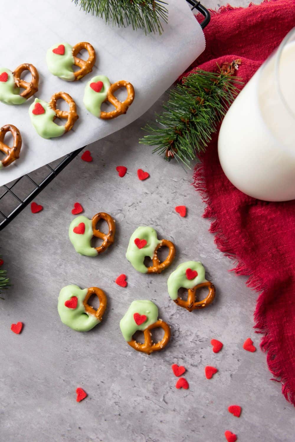 Christmas Pretzels So Cute, They’ll Make Your Heart Grow Three Sizes!
