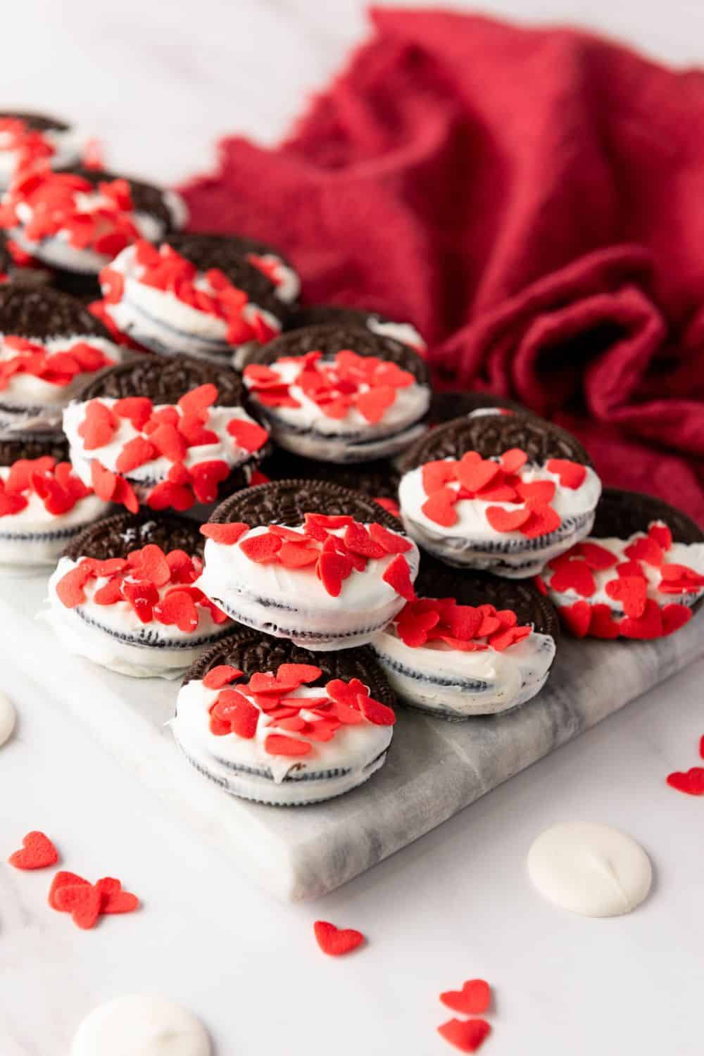 Adorable Valentine’s Oreos You Can Make in Minutes