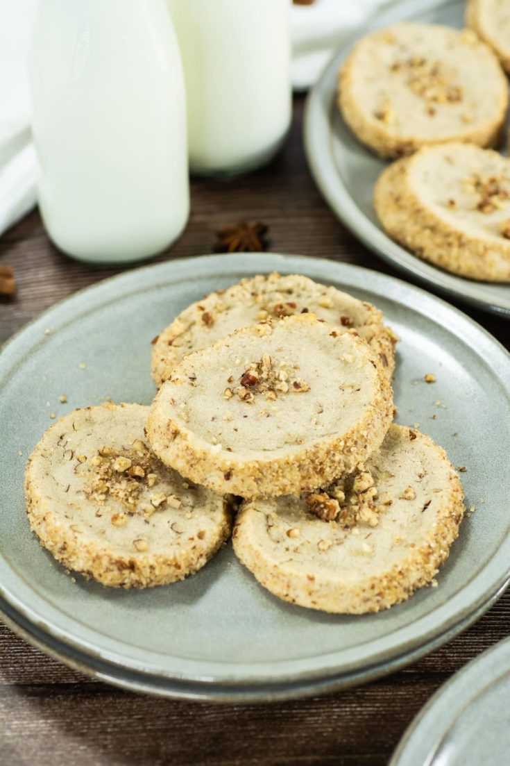Easy Pecan Shortbread Cookies That Melt in Your Mouth
