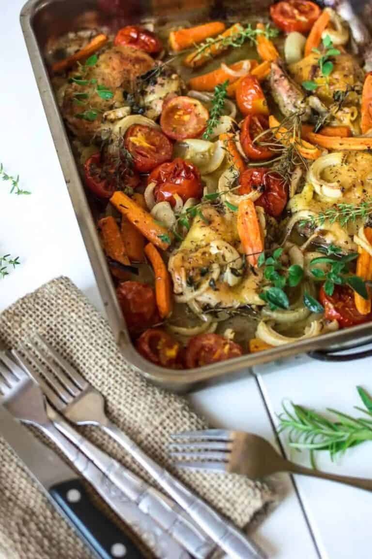 25+ Easy Fall Dinners to Keep You Warm & Cozy This Season
