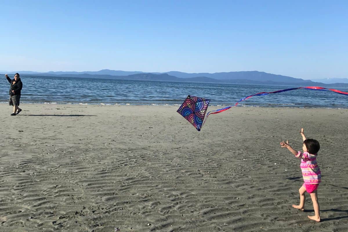 35+ Kid-Friendly Beach Activities For The Ultimate Beach Day