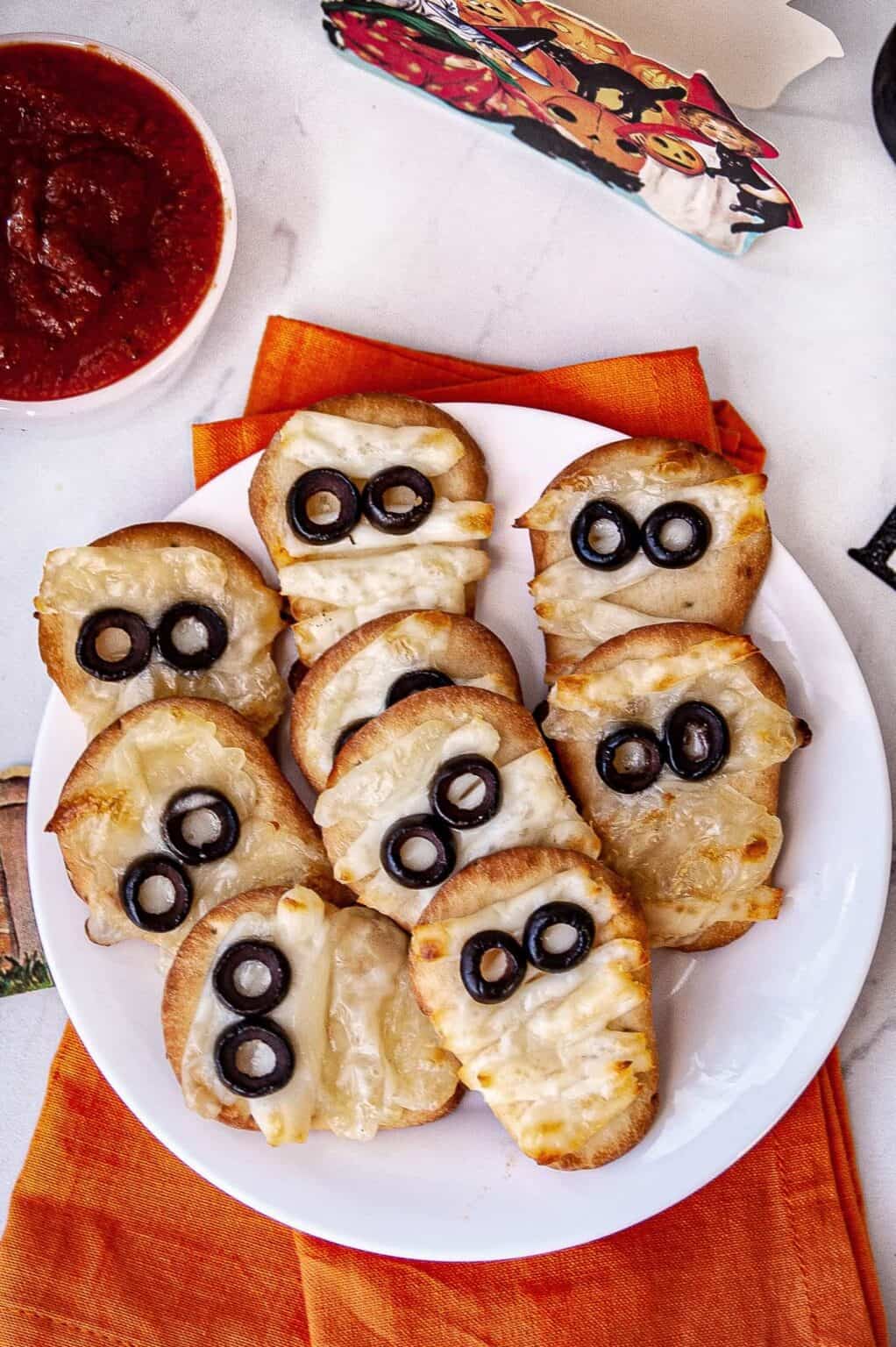 21+ Wickedly Easy Halloween Finger Foods to Thrill Your Party Guests