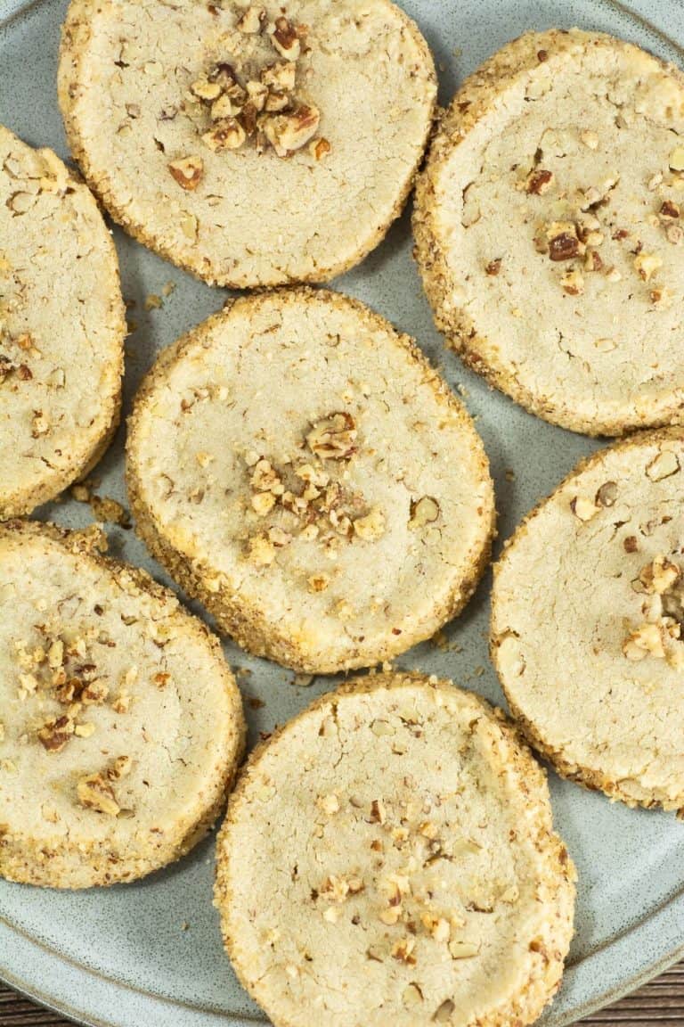 Easy Pecan Shortbread Cookies That Melt in Your Mouth