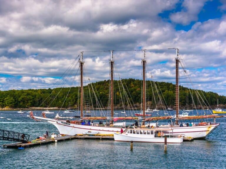What is Maine Known For? 35 Maine Famous Things