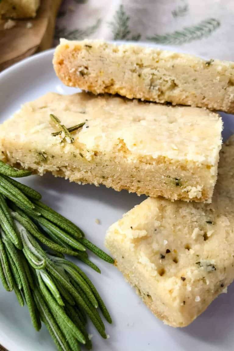 20 Irresistible Christmas Shortbread Cookie Recipes That Melt in Your Mouth